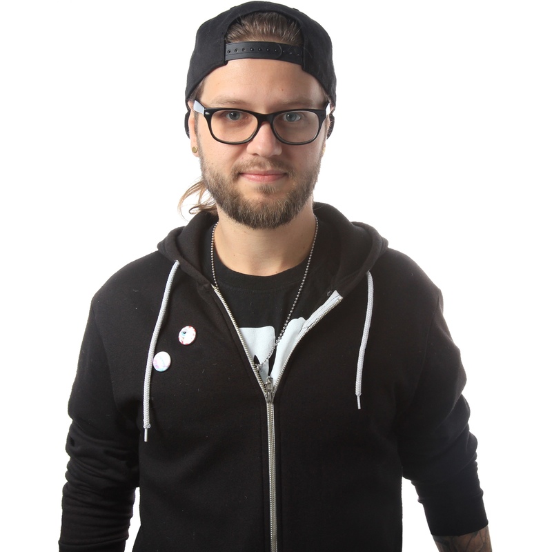 broox.com is Derek Brooks